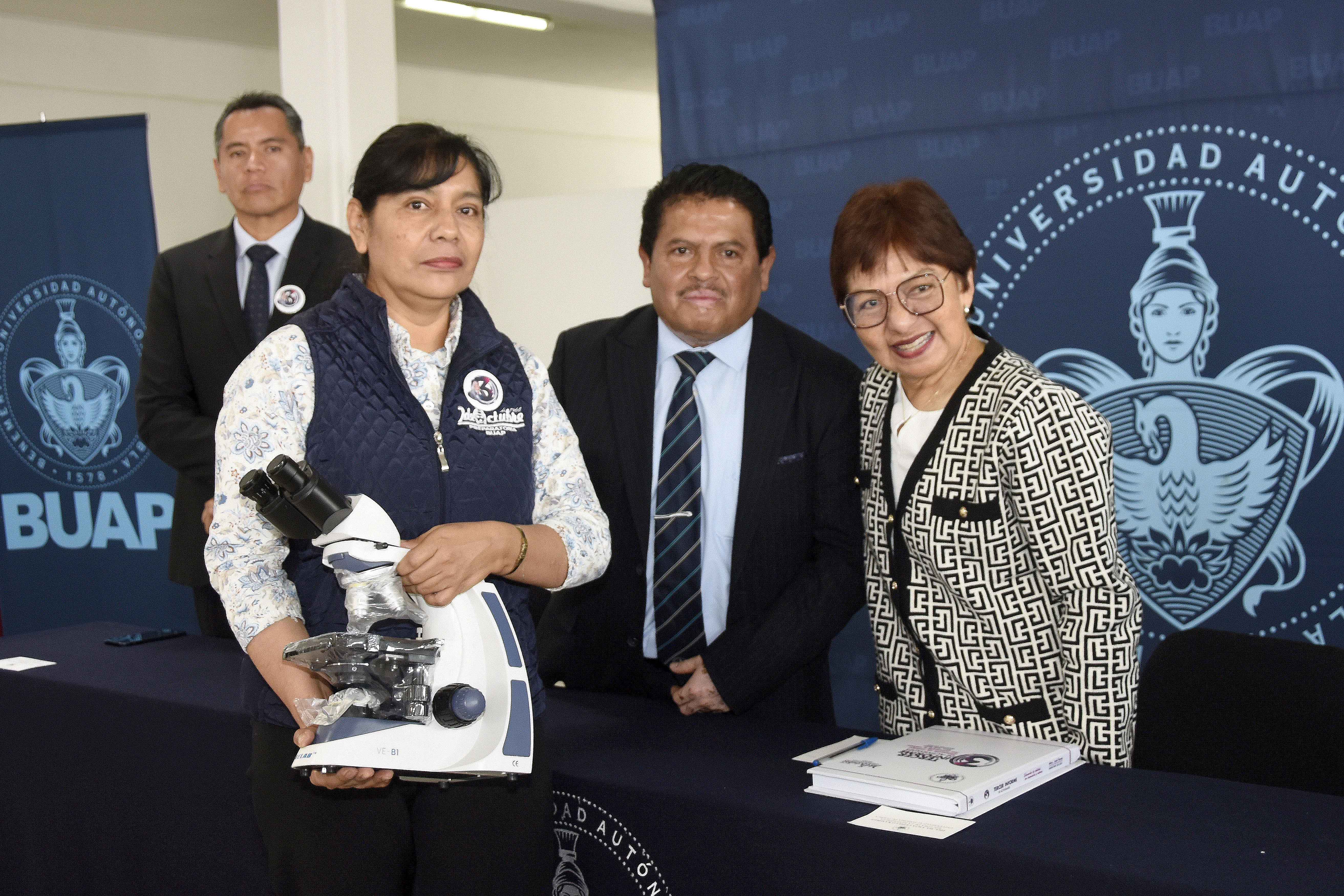 Reconoce Rectora Lilia Cedillo los logros de la Preparatoria 2 de Octubre, la más solicitada de ...